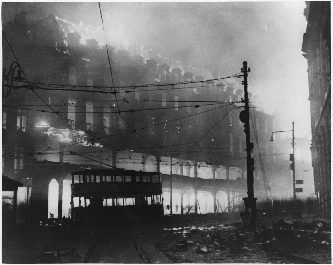 Vintage photos of Sheffield show the city (and its hills) in past times ...