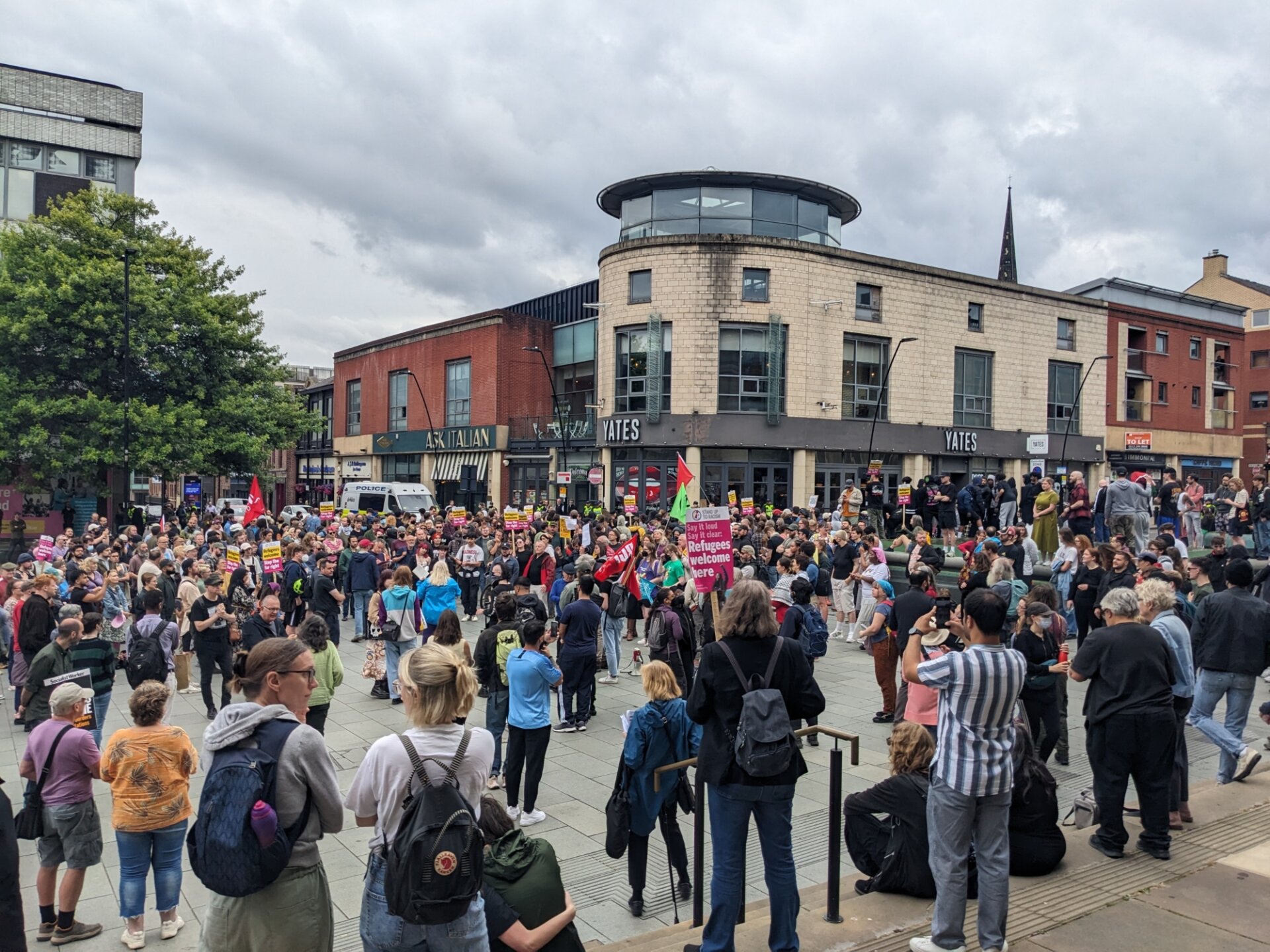 Humiliation for the far-right as hundreds of Sheffielders drive racist ...